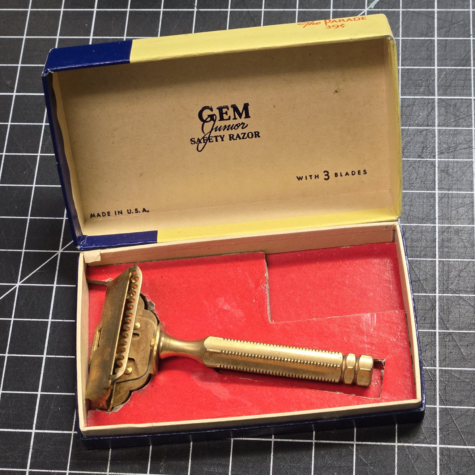 GEM Junior Parade Safety Razor, with its original box 1930s to 1950s ...