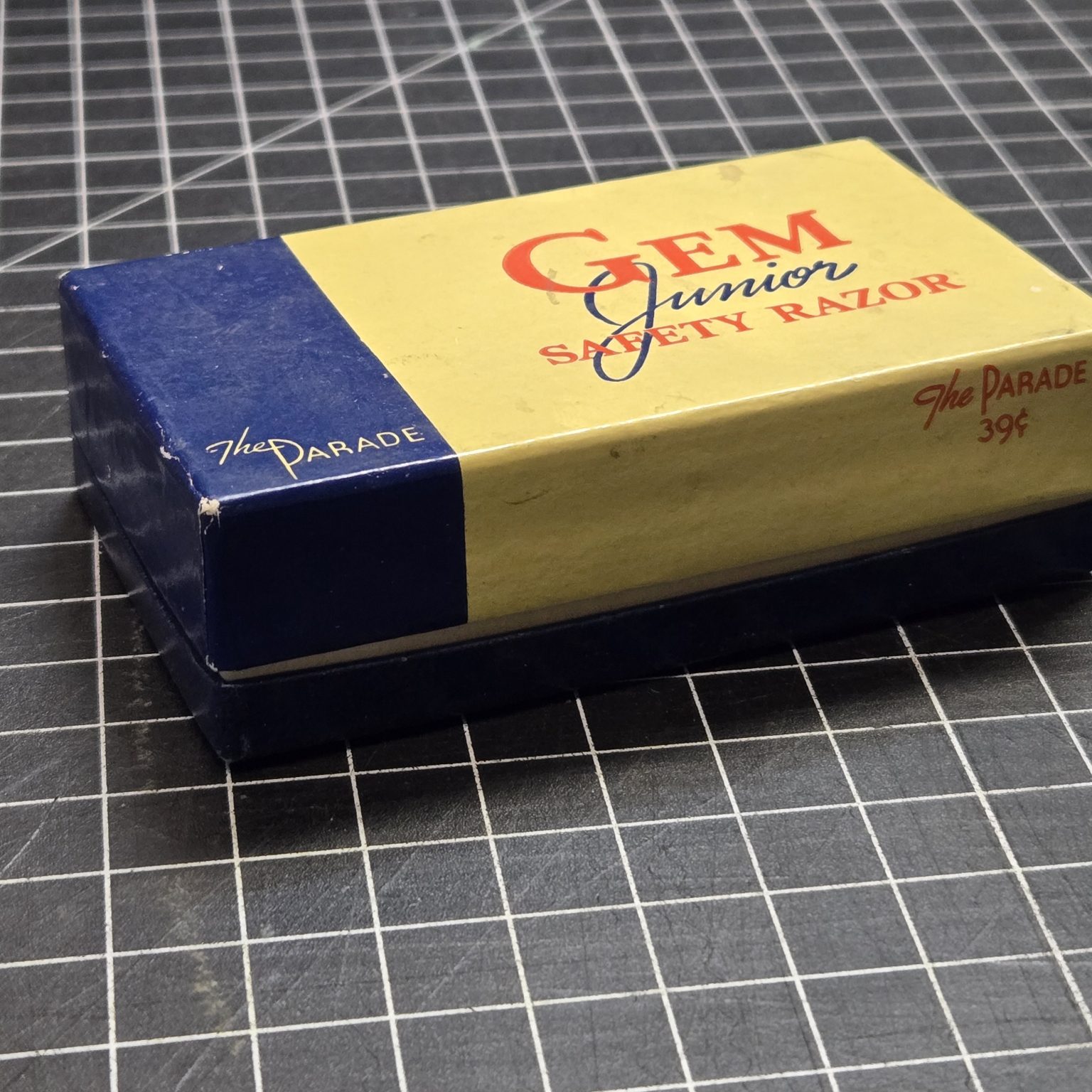 GEM Junior Parade Safety Razor, with its original box 1930s to 1950s ...